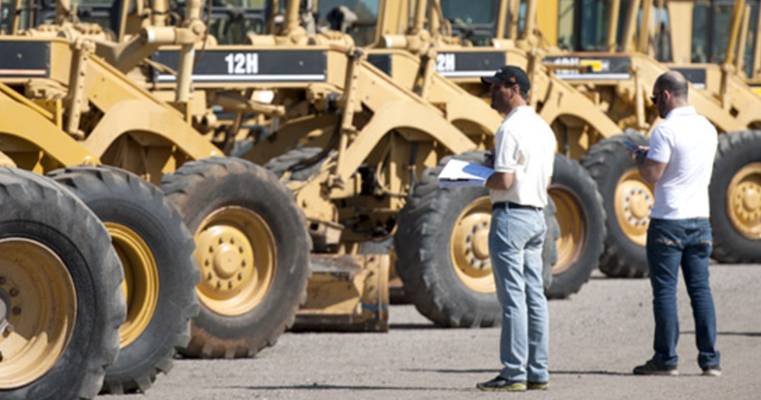 How to Determine the Value of Used Equipment – Expert Heavy Equipment Inc.