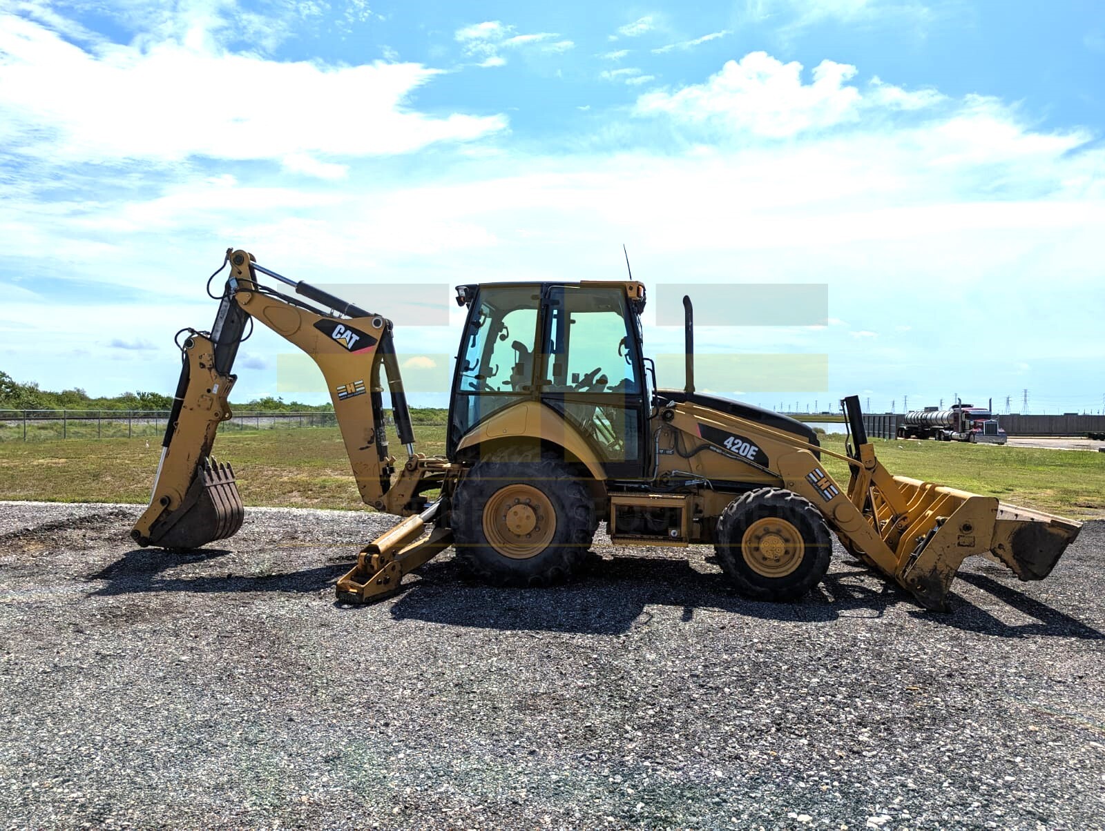Cat Backhoe Cab